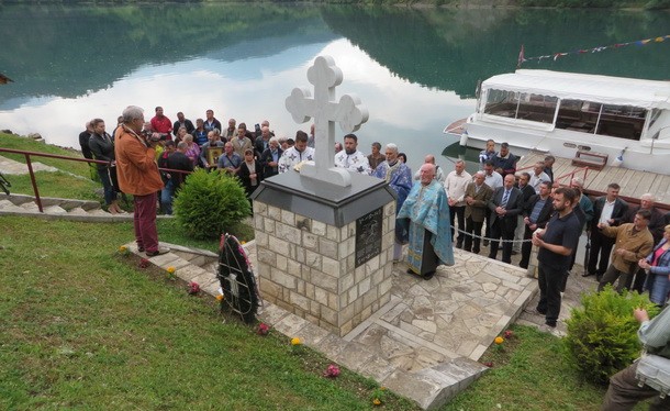 Stari Brod - Sjećanje na žrtve ustaškog zločina [FOTO] - 058.ba | 058.ba
