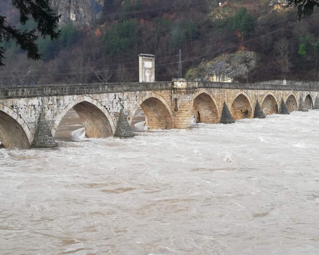 Rijeke Rzav i Drina u opadanju - 058.ba | 058.ba