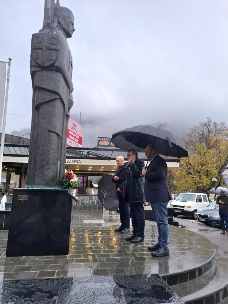 Odata pošta poginulim i preminulim borcima - 058.ba | 058.ba