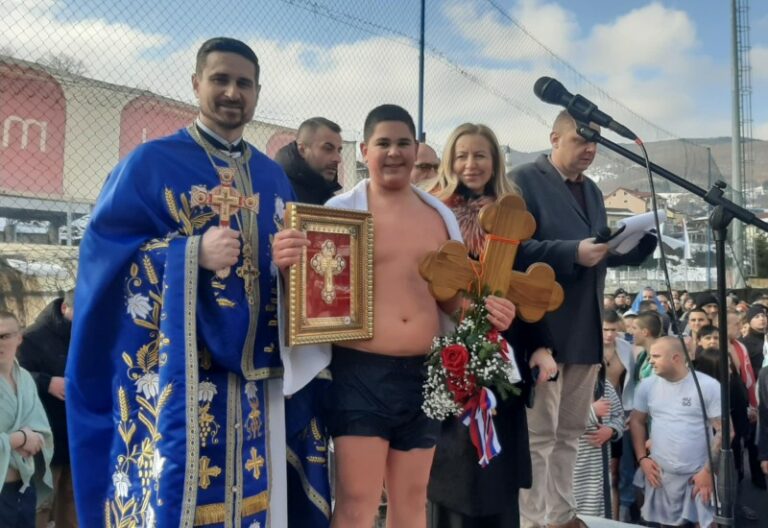 Stefan Lučić i Đorđe Dubovina pobjednici Bogojavljenskog plivanja na ...